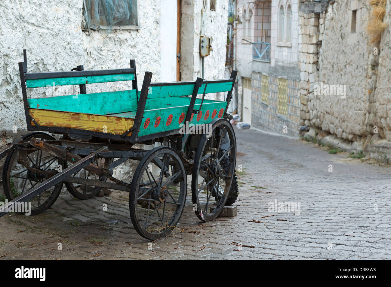 Painted wagon hi-res stock photography and images - Alamy