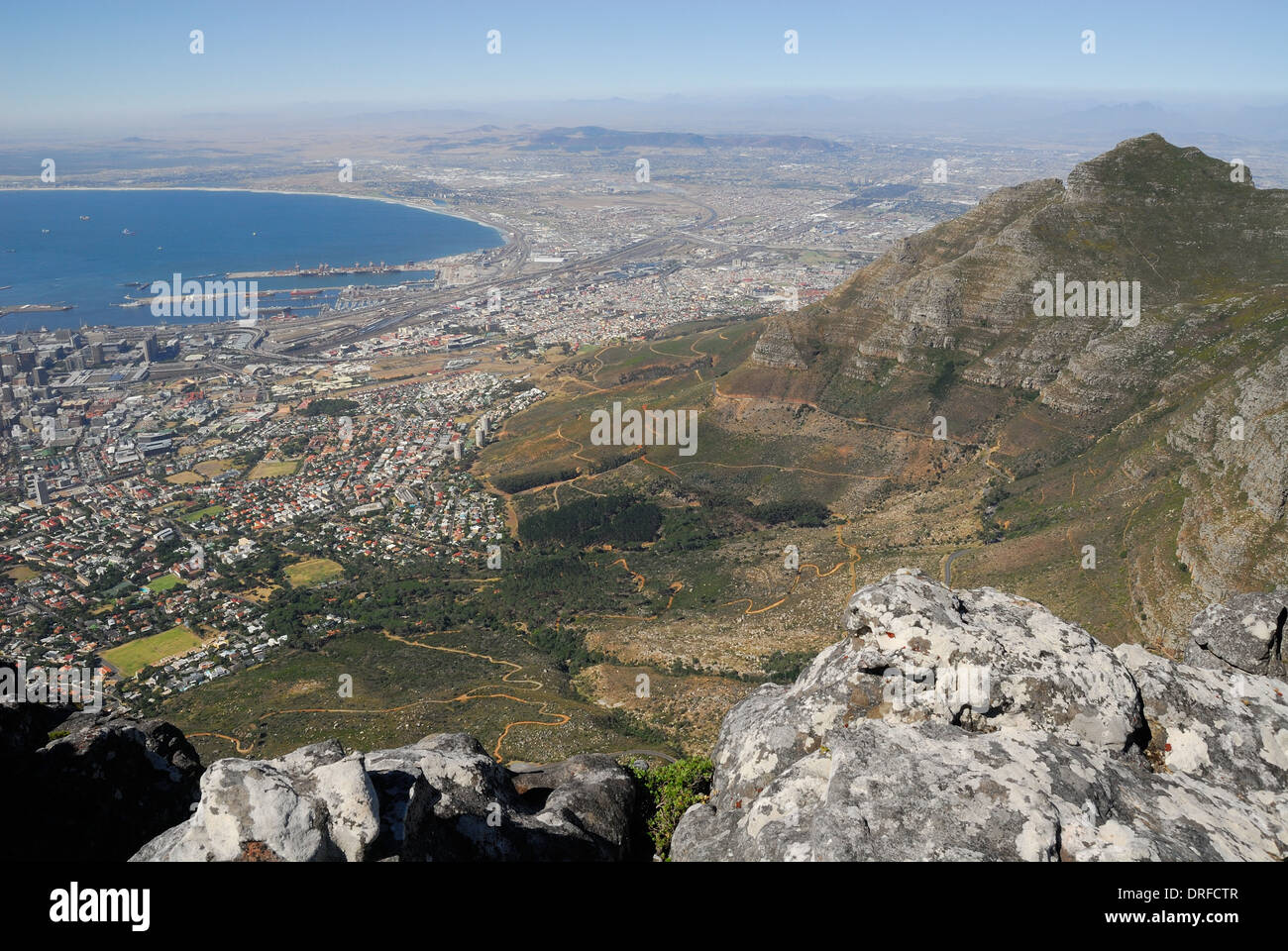 View of cape town from table mountain hi-res stock photography and ...