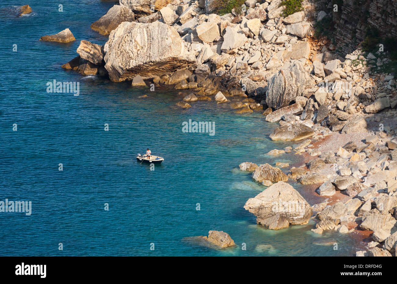 Boat mooring sea hi-res stock photography and images - Alamy