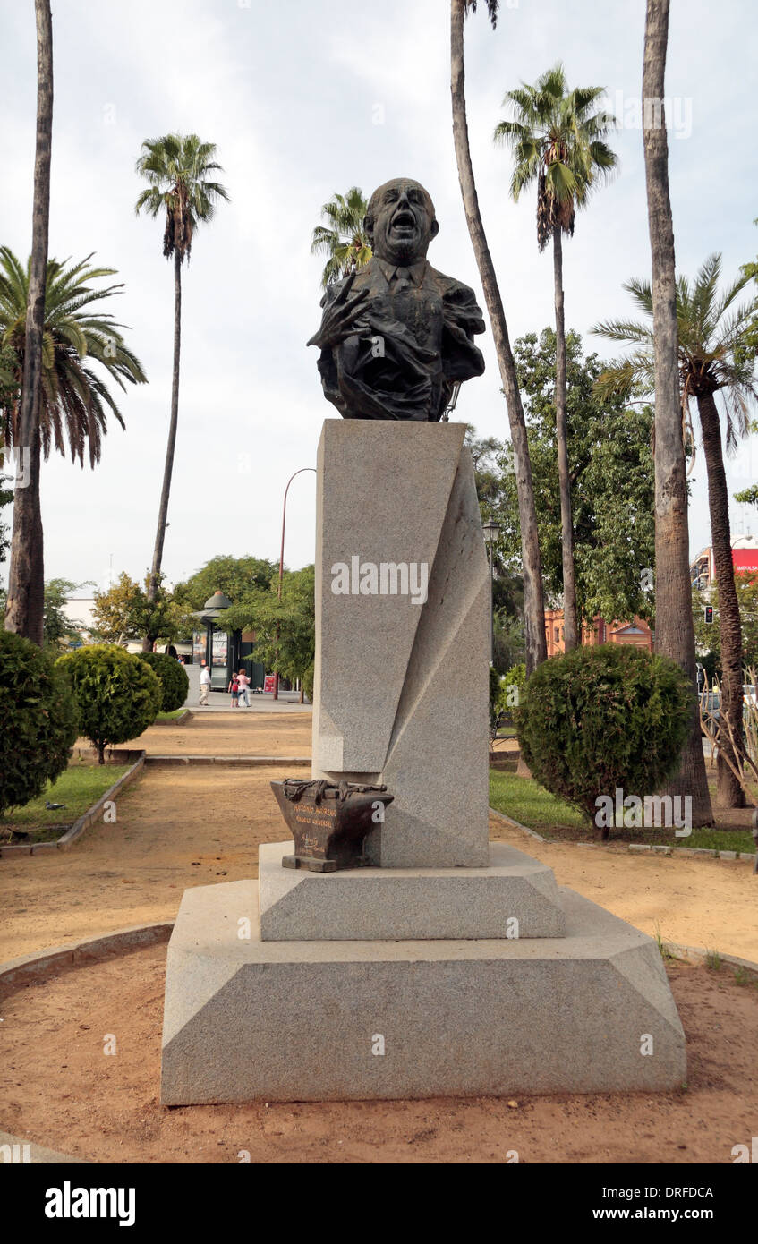 Bust memorial seville spain hi-res stock photography and images - Alamy