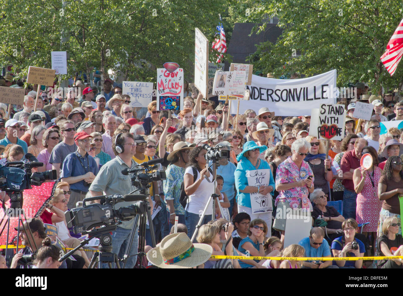 Political Rally Stock Photos & Political Rally Stock Images - Alamy