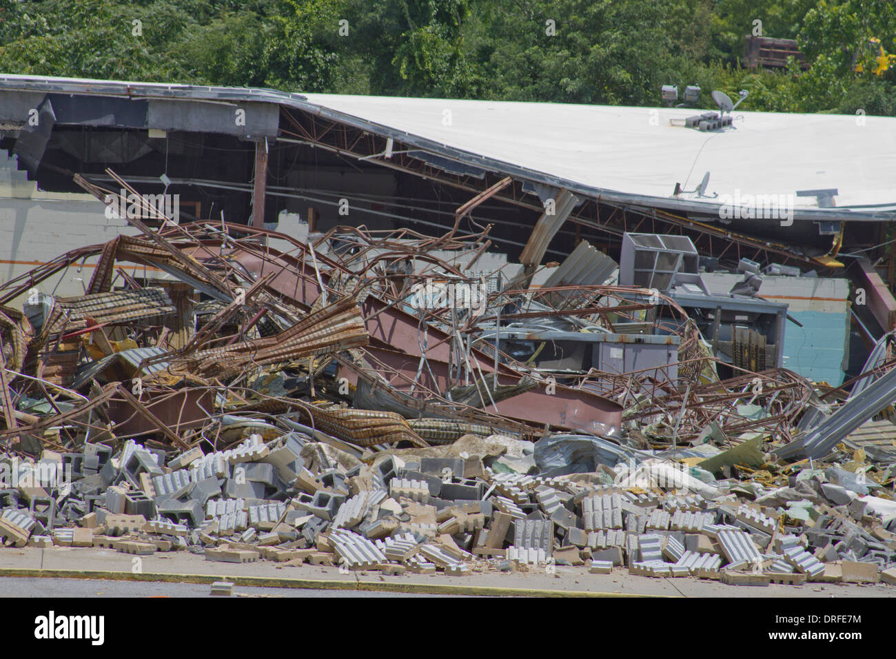 Knocked down building hi-res stock photography and images - Alamy