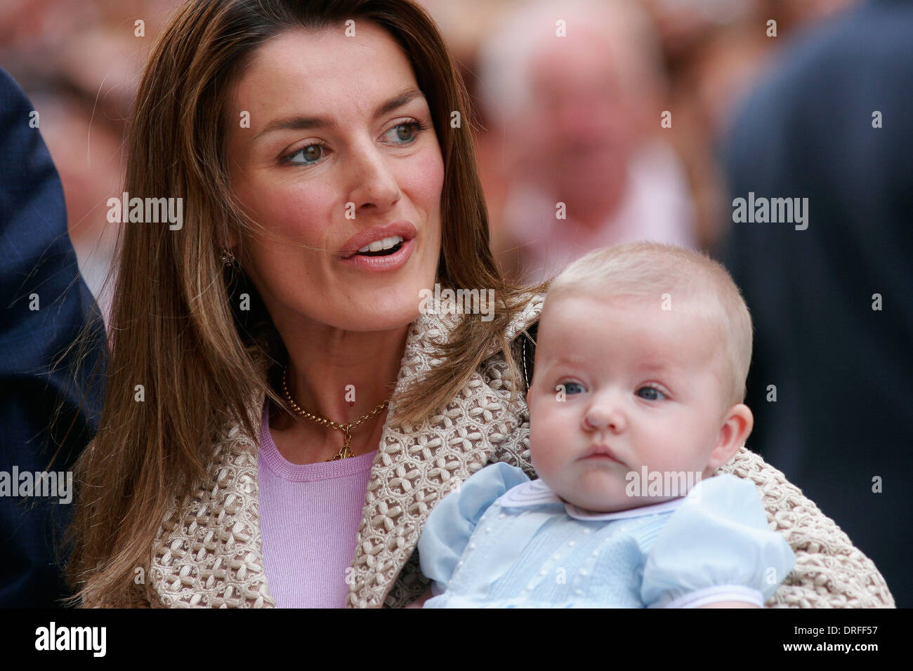 Princess letizia baby leonor hi-res stock photography and images - Alamy