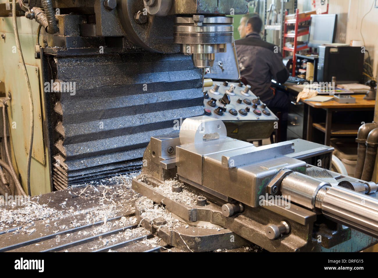 Metal lathe machine cutting metal hi-res stock photography and images ...