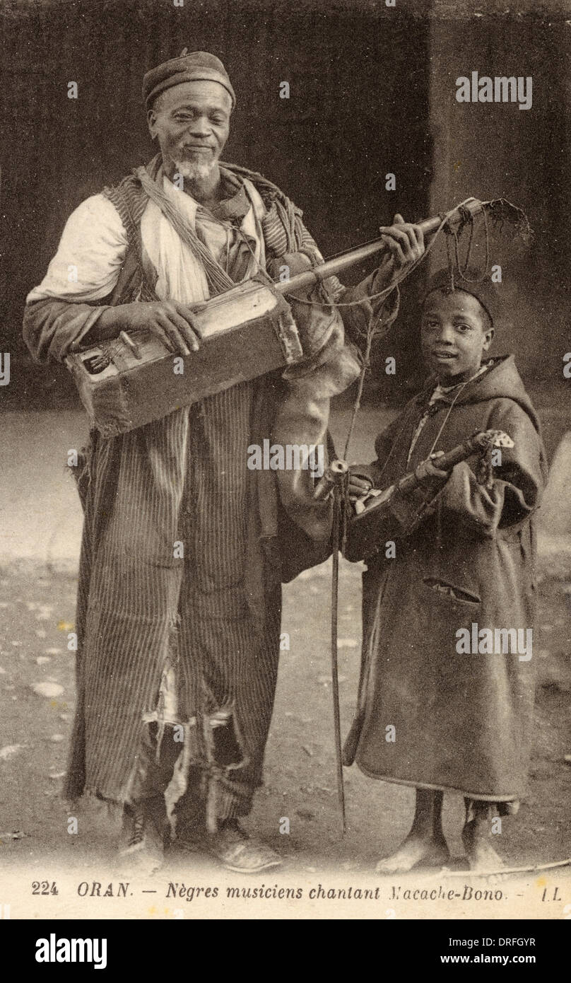 Old man wandering hi-res stock photography and images - Alamy