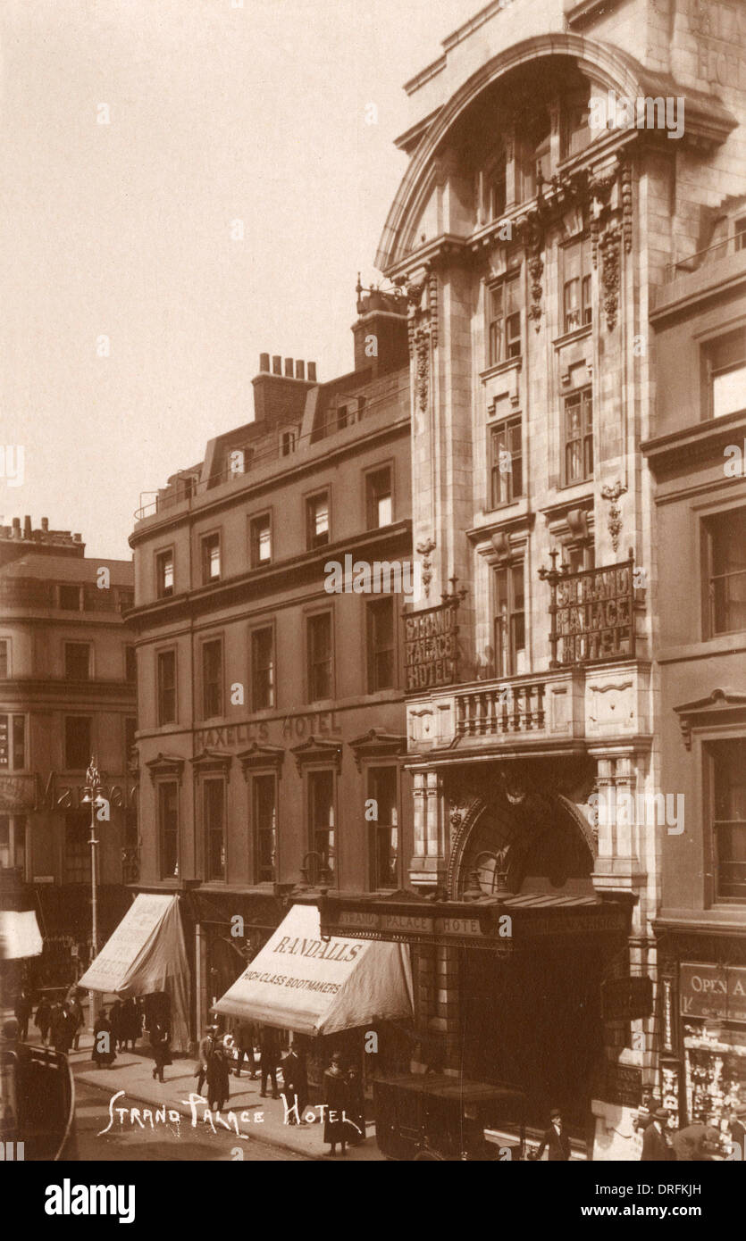 Street view of the Strand Palace Hotel, London Stock Photo - Alamy