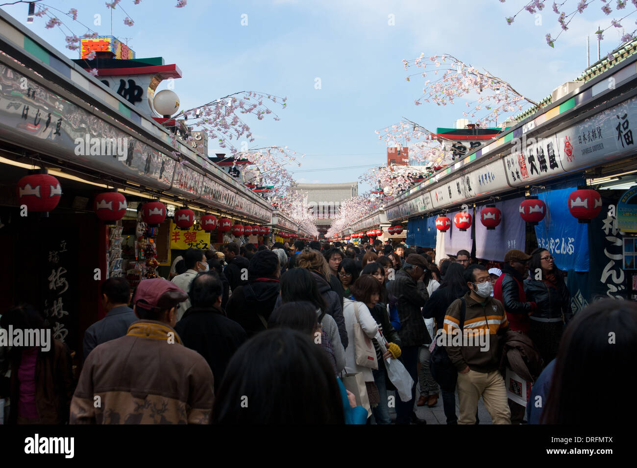 Ginza tokyo streets hi-res stock photography and images - Alamy