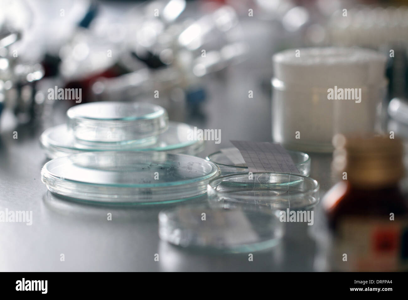 Glass samples hi-res stock photography and images - Alamy