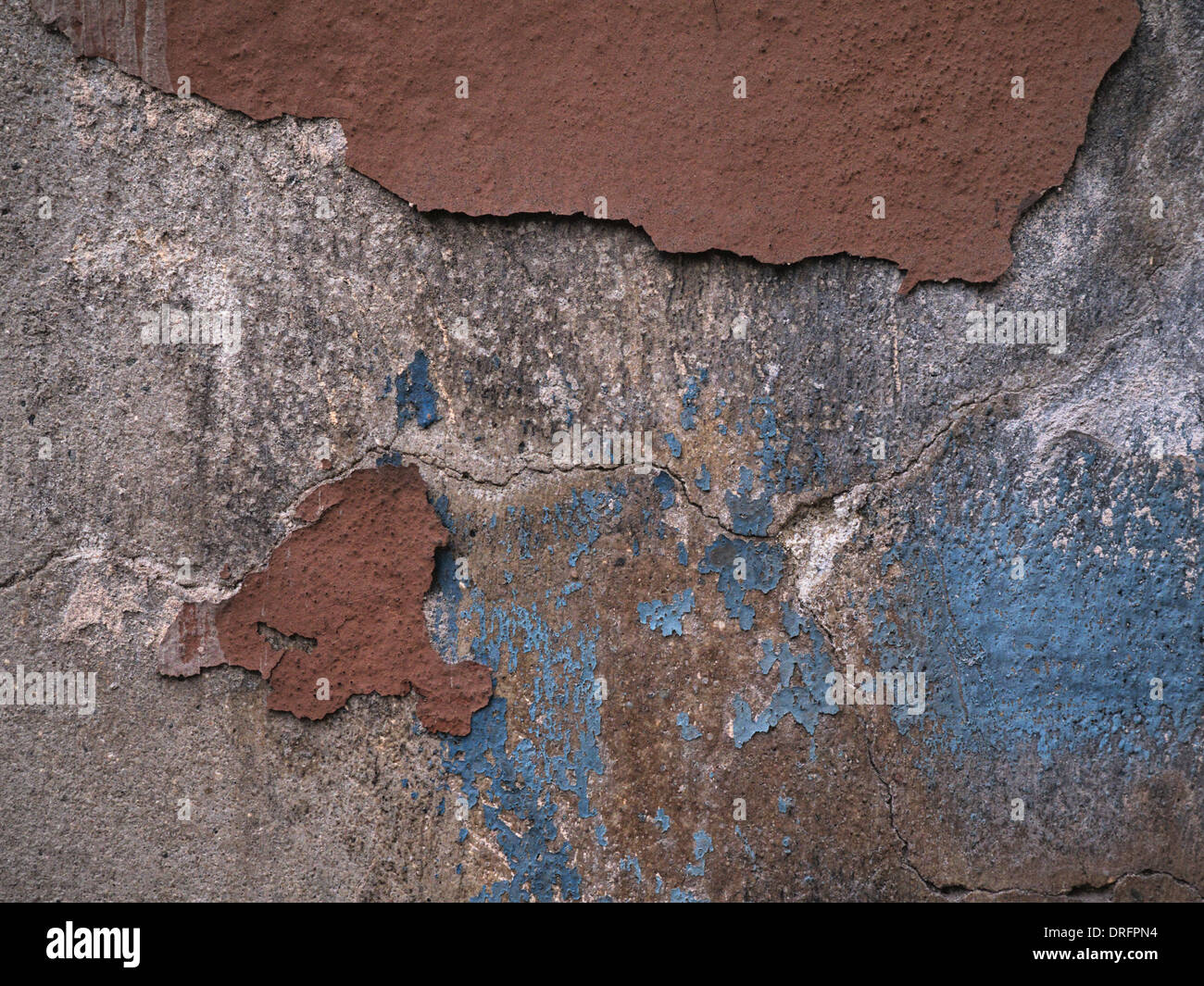 Flaking concrete hi-res stock photography and images - Alamy