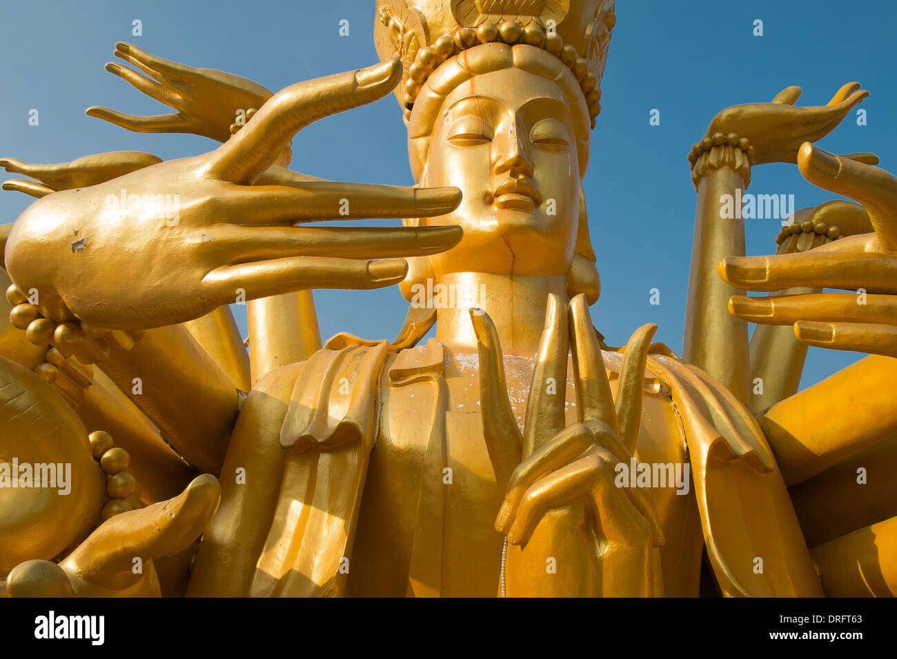 Golden thumb hi-res stock photography and images - Alamy