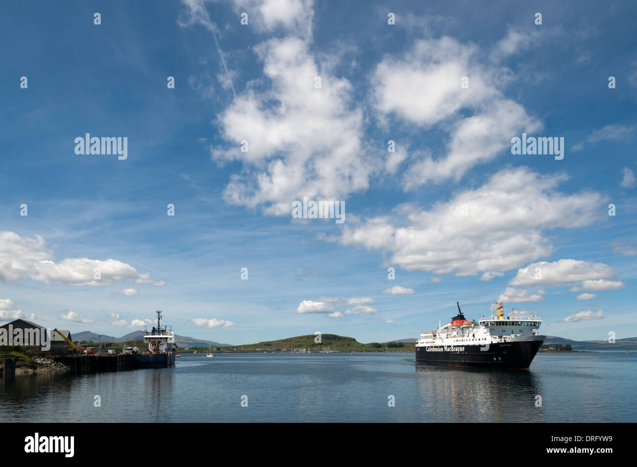 Caledonian MacBrayne's ferry, the 'Isle of Mull', in Oban Bay, Oban ...