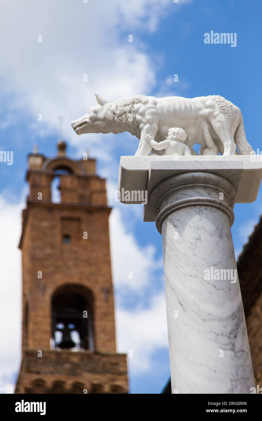Tuscany, Italy. Statue of the legendary wolf with Romolo and Remo ...