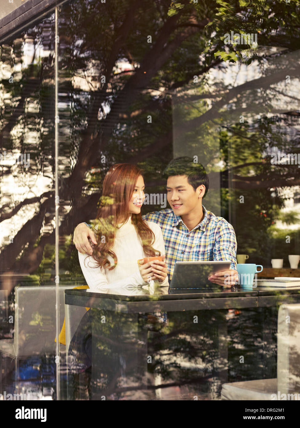 young lovers in cafe Stock Photo - Alamy