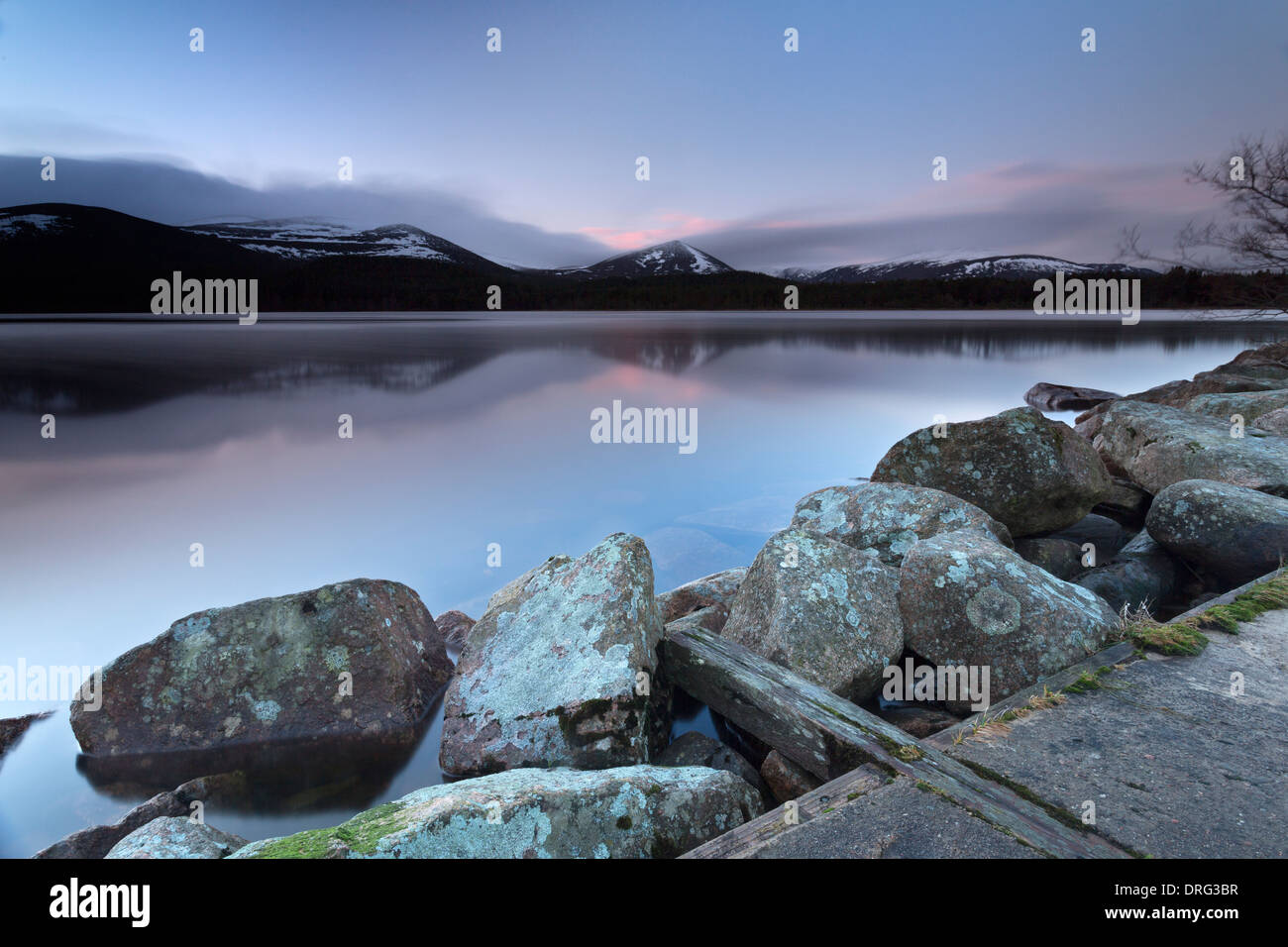 Loch morlich sailing hi-res stock photography and images - Alamy