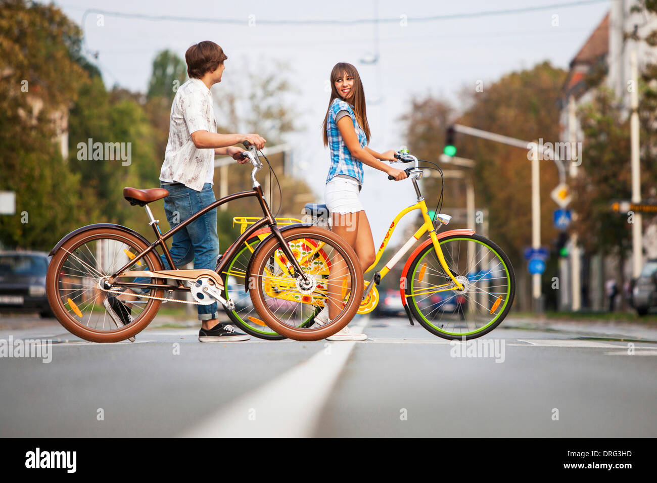 Bicycles together hi-res stock photography and images - Alamy