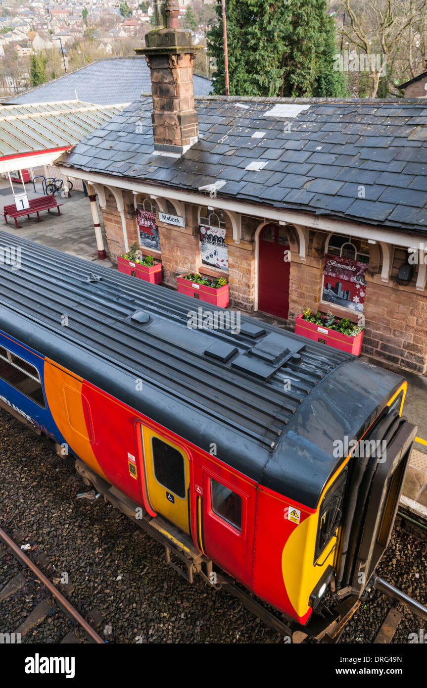 East midlands regional trains hi-res stock photography and images - Alamy