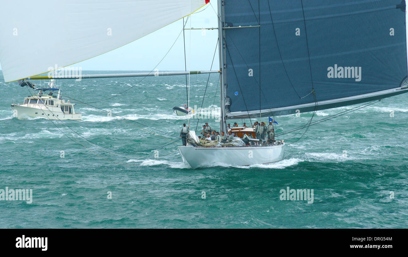 "J CLASS" Ranger in 2012 SOLENT REGATTA - J Class with Spinnaker on way ...