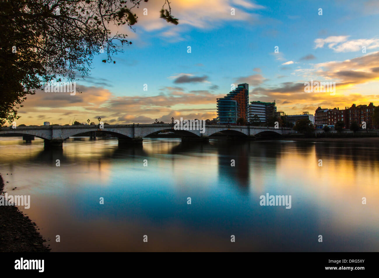 Putney bridge hi-res stock photography and images - Alamy