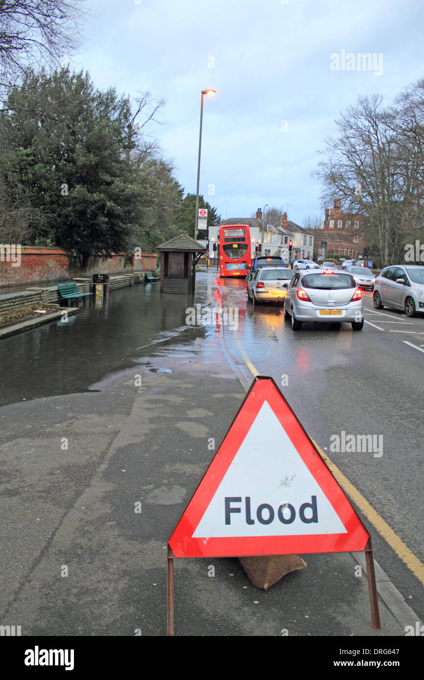 Ewell road hi-res stock photography and images - Alamy