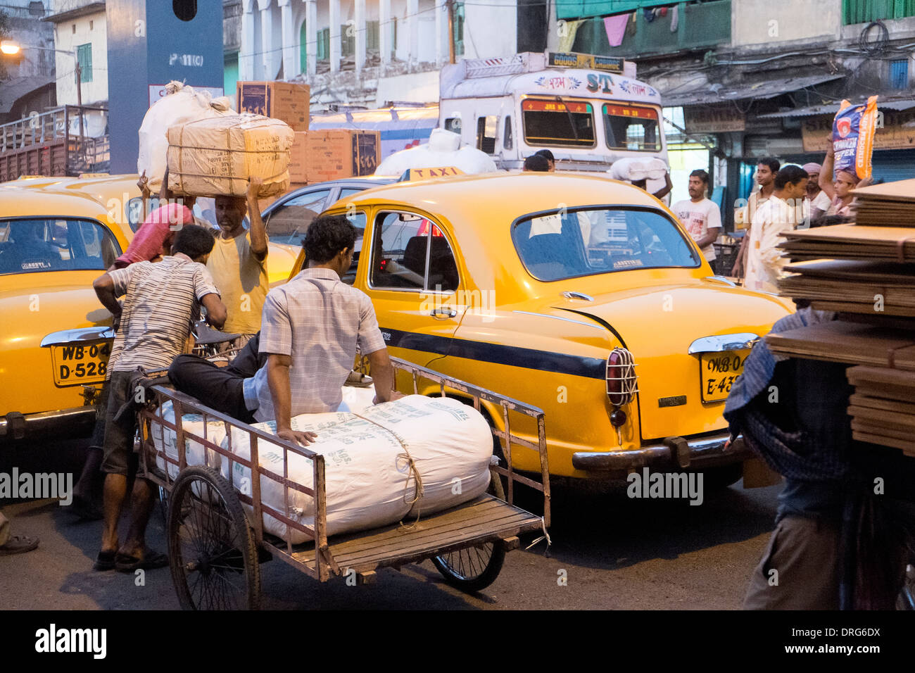 India, West Bengal, Kolkata, typical scene of congested streets near ...