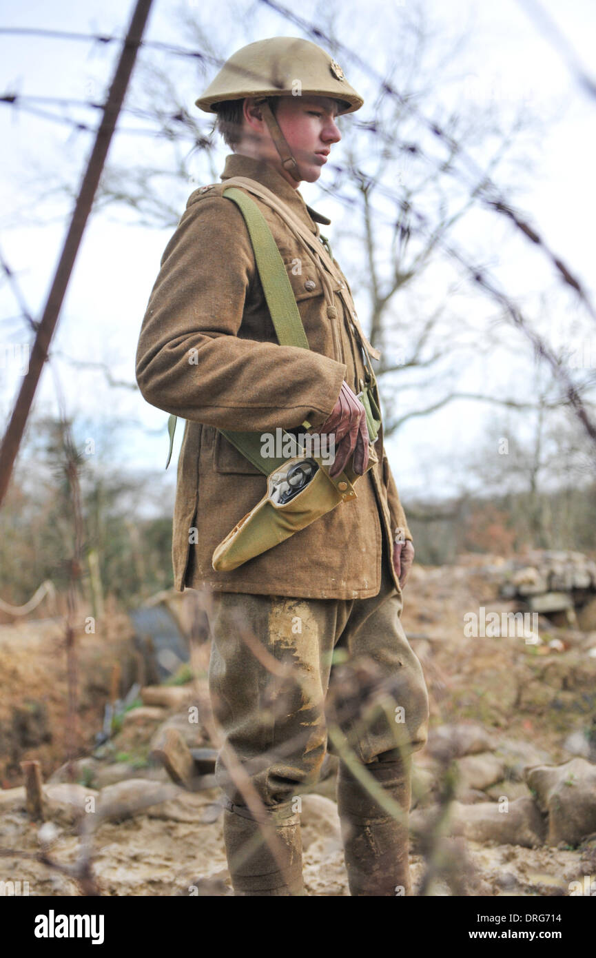 World war 1 barbed wire trench hi-res stock photography and images - Alamy