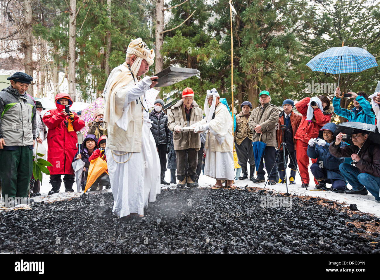 Shinto priest fire walking Stock Photo - Alamy