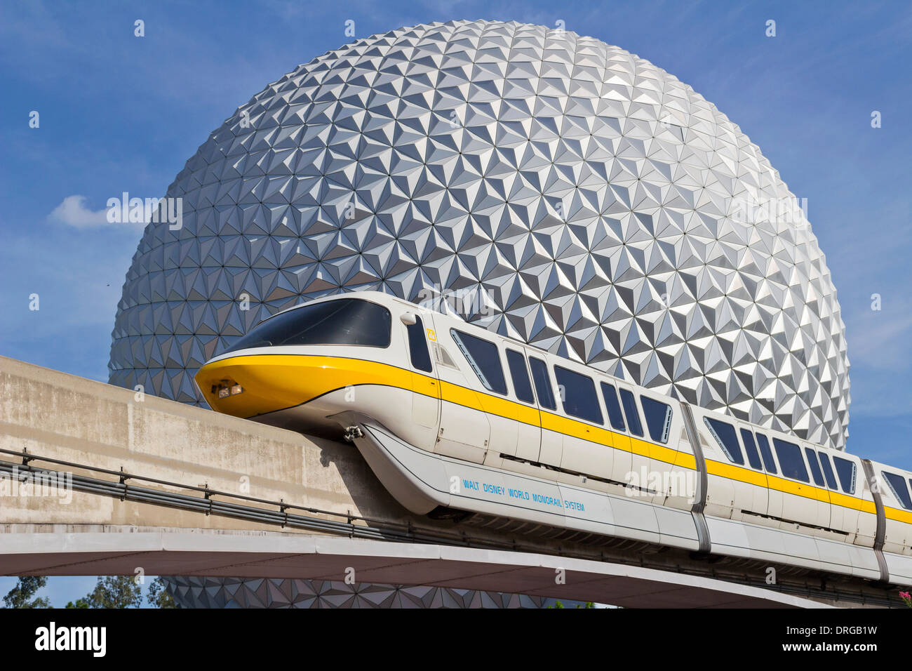 The monorail in Epcot travels near Spaceship Earth in Walt Disney World ...