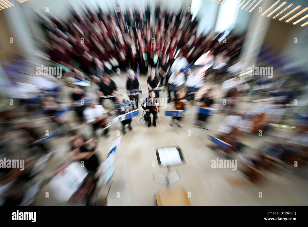 Concert orchester shot while zooming at low shutter speed (no photoshop ...