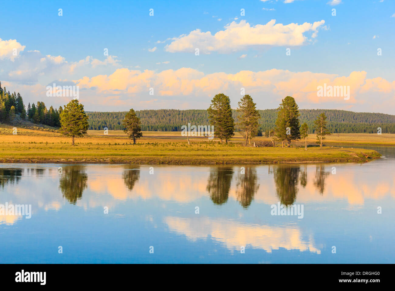 Yellowstone park panoramic hi-res stock photography and images - Alamy