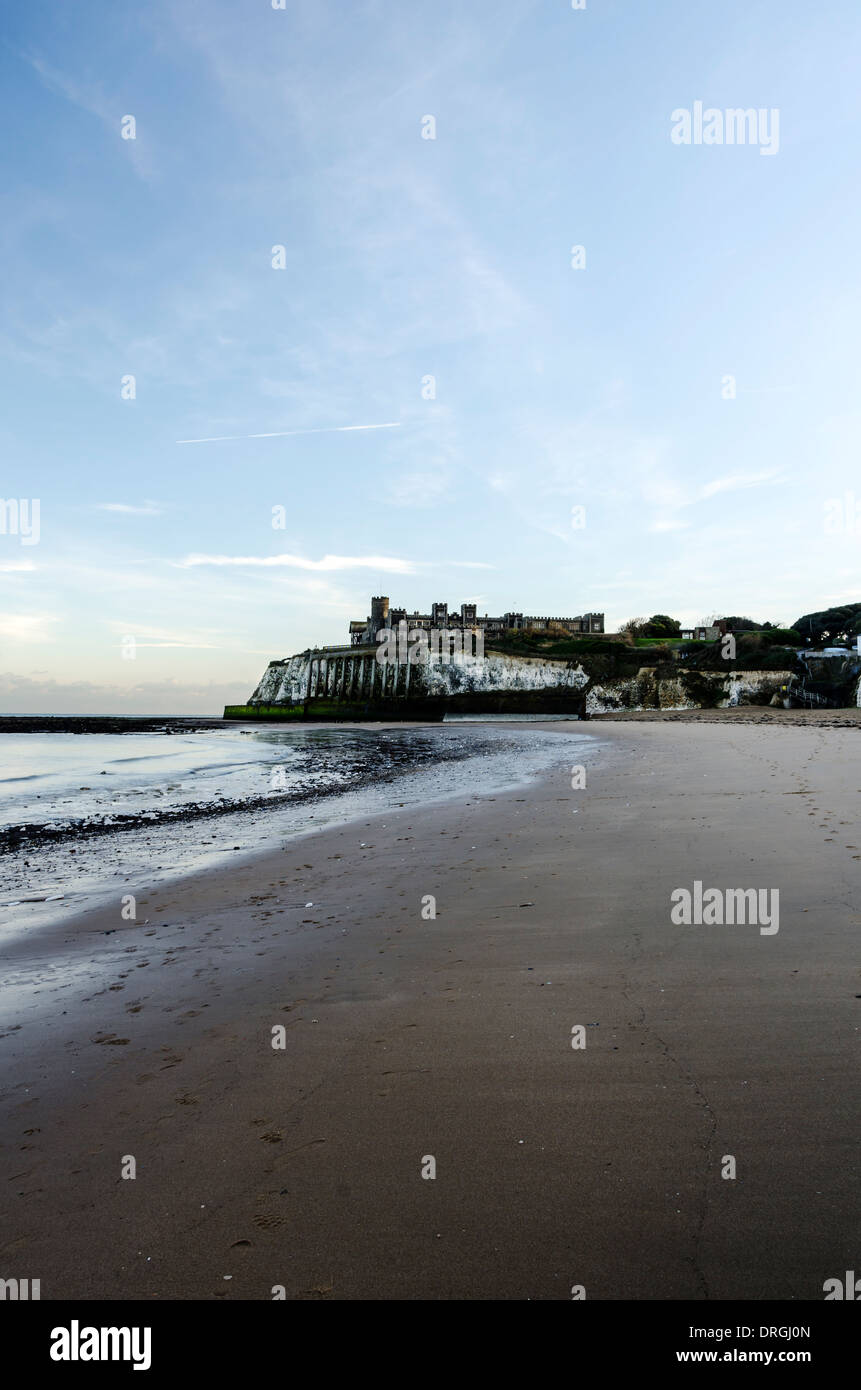 Kingsgate castle hi-res stock photography and images - Alamy