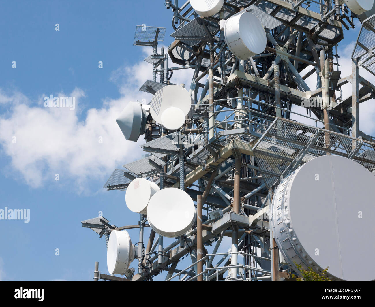 Aerial antennas mast transmitter hi-res stock photography and images ...