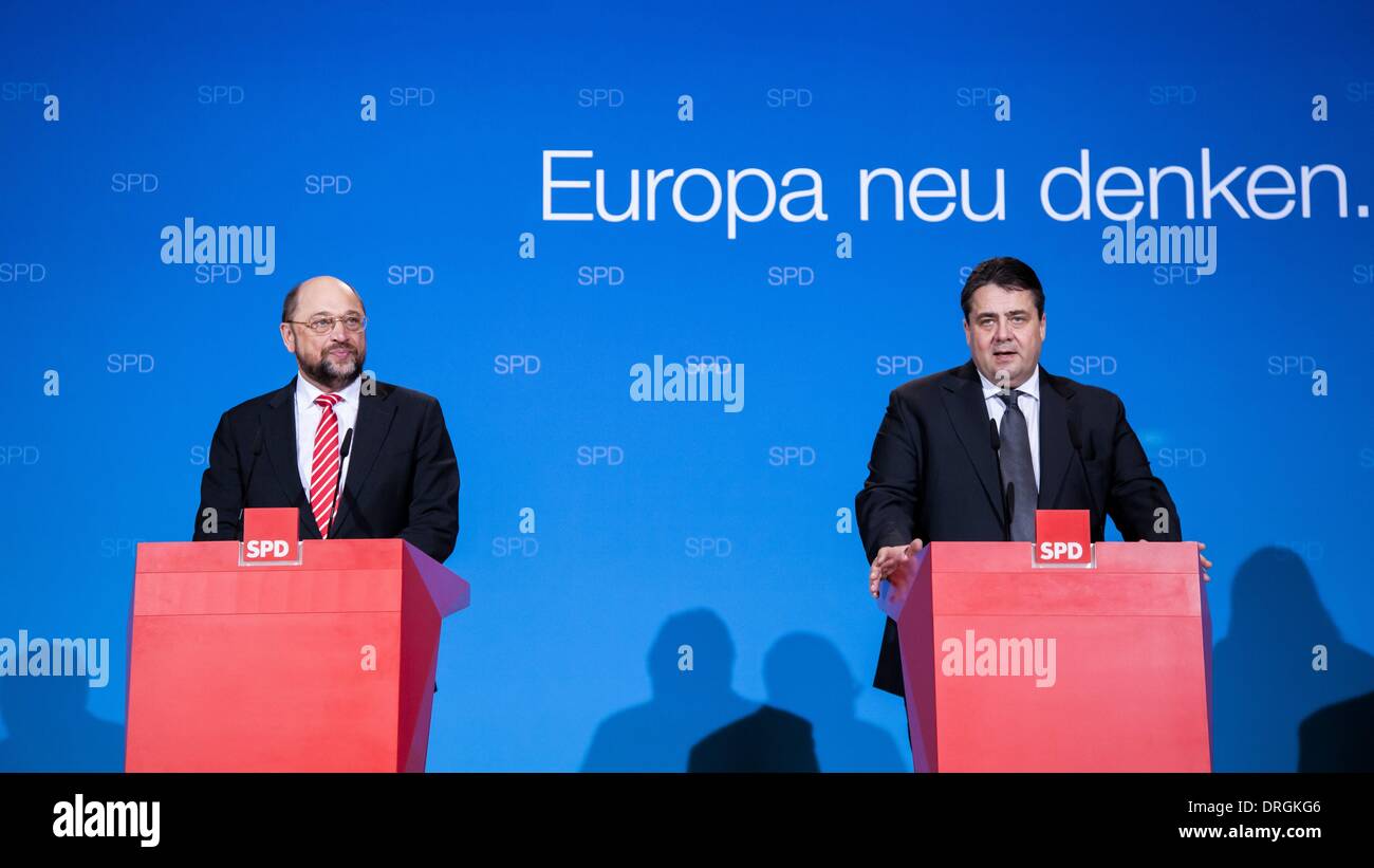 Spd party chef and german minister of economy hi-res stock photography ...