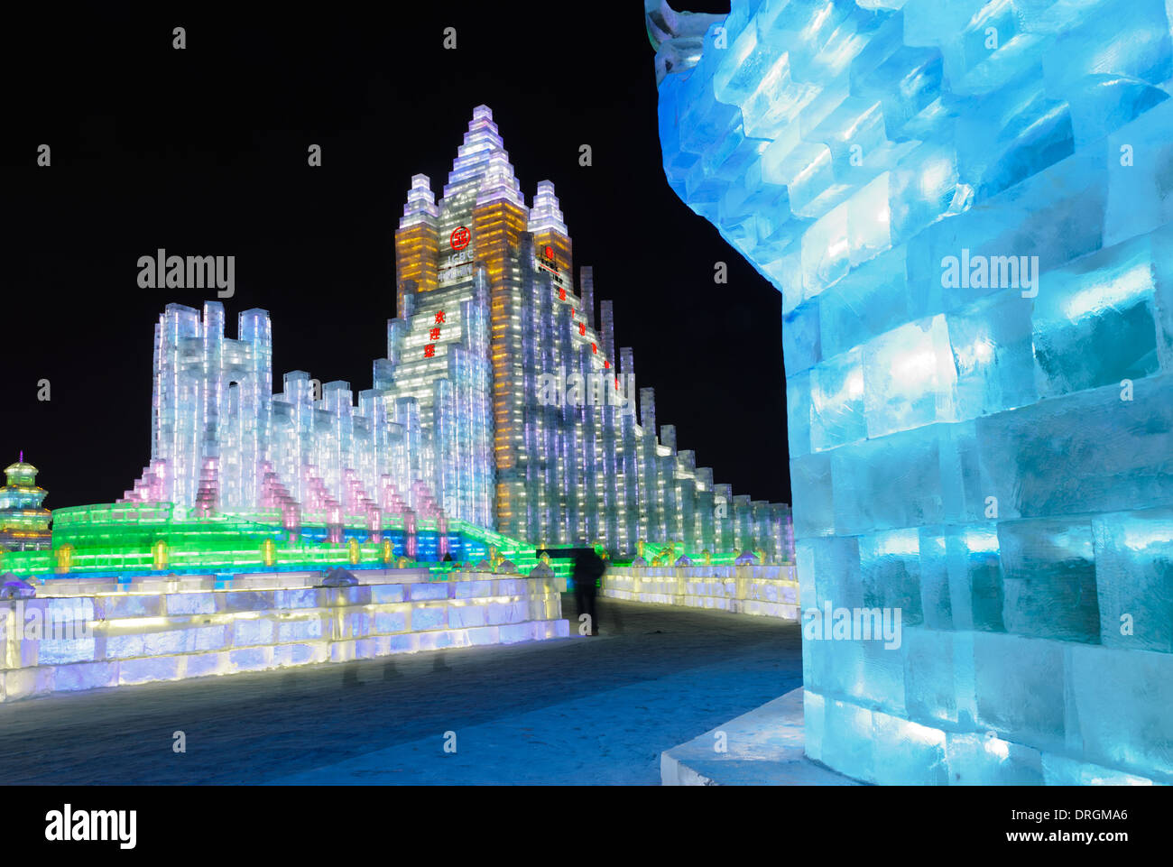 The 30th Harbin International Ice and Snow Sculpture Festival in 2014 ...