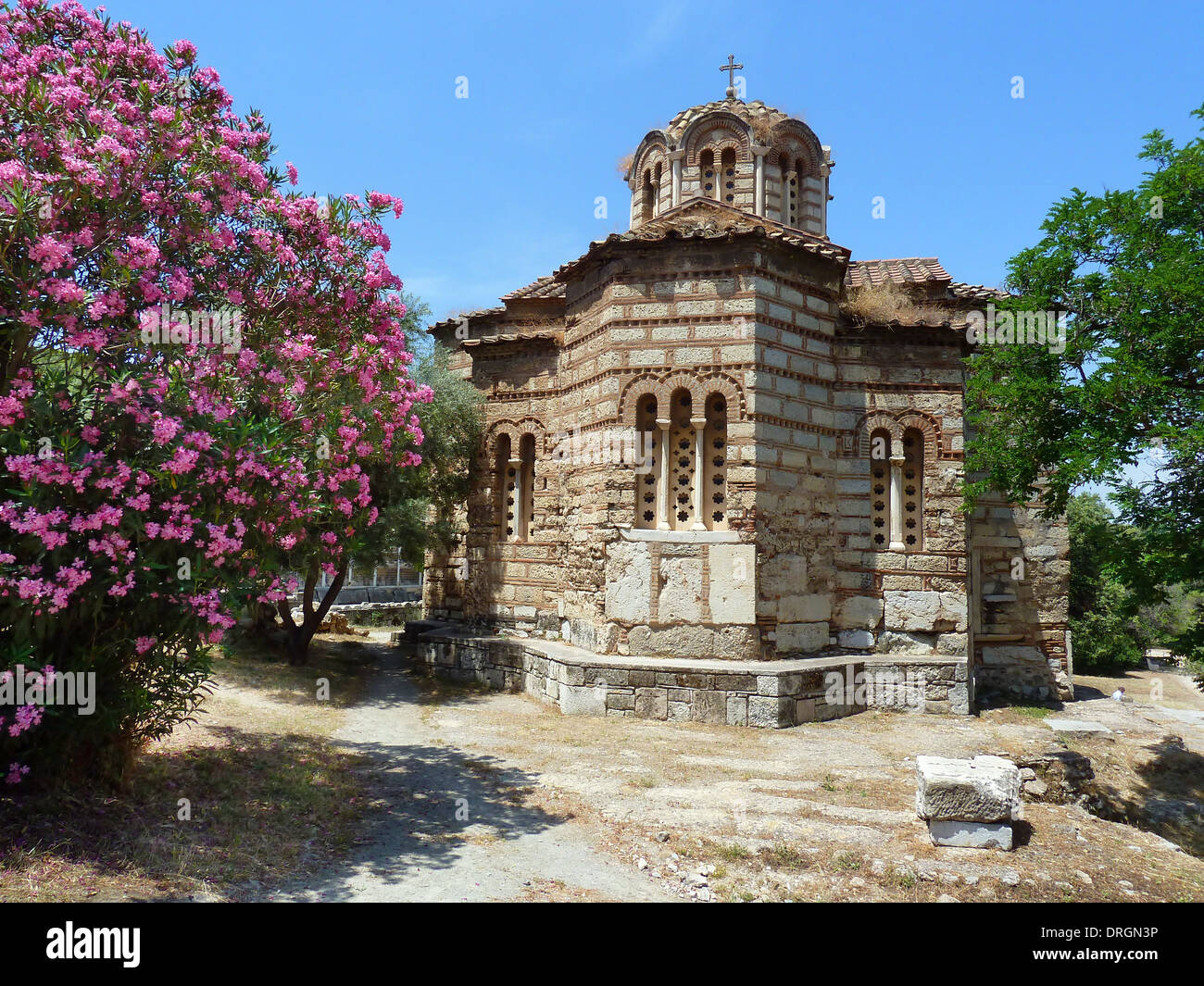Abandoned temple hi-res stock photography and images - Alamy