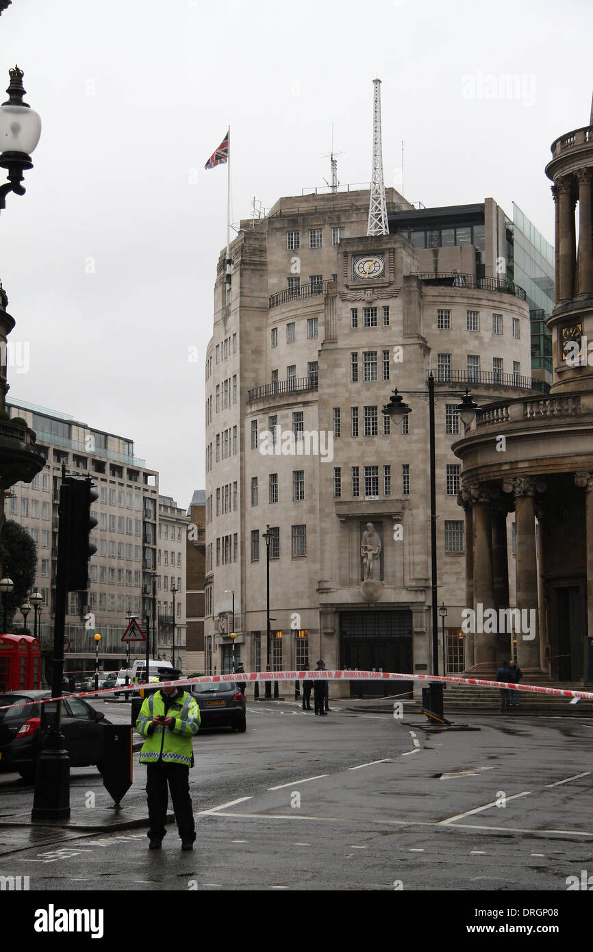 Uk bomb scare hi-res stock photography and images - Alamy