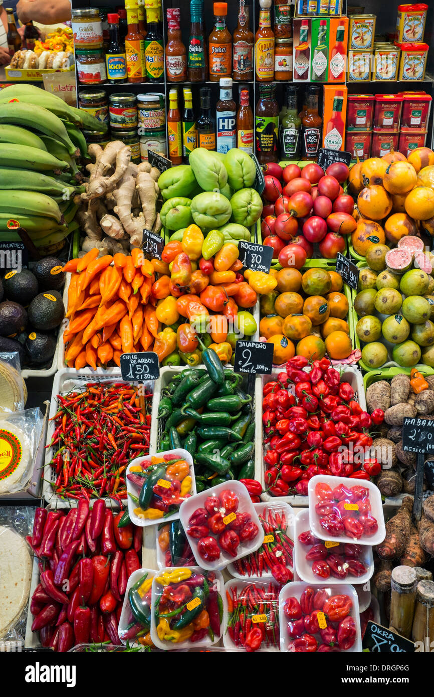Stand de chili hi-res stock photography and images - Alamy