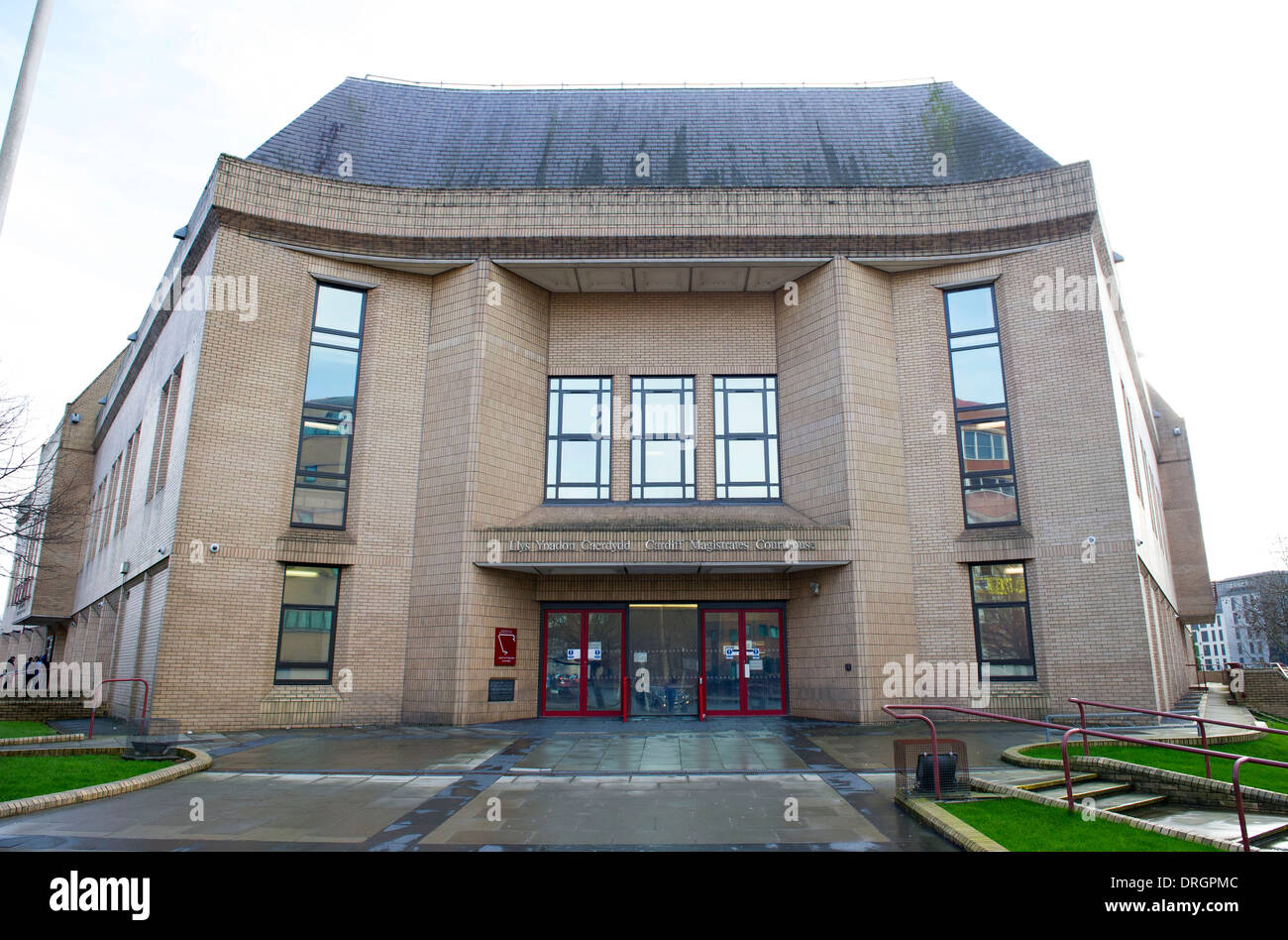Cardiff Magistrates Court Stock Photo - Alamy