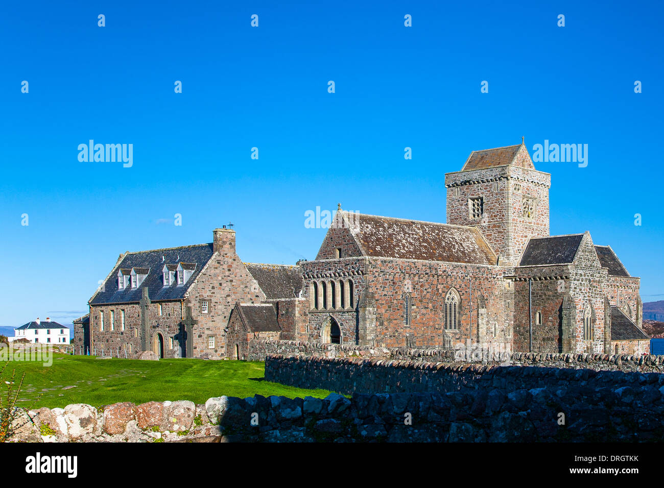 Iona abbey hi-res stock photography and images - Alamy