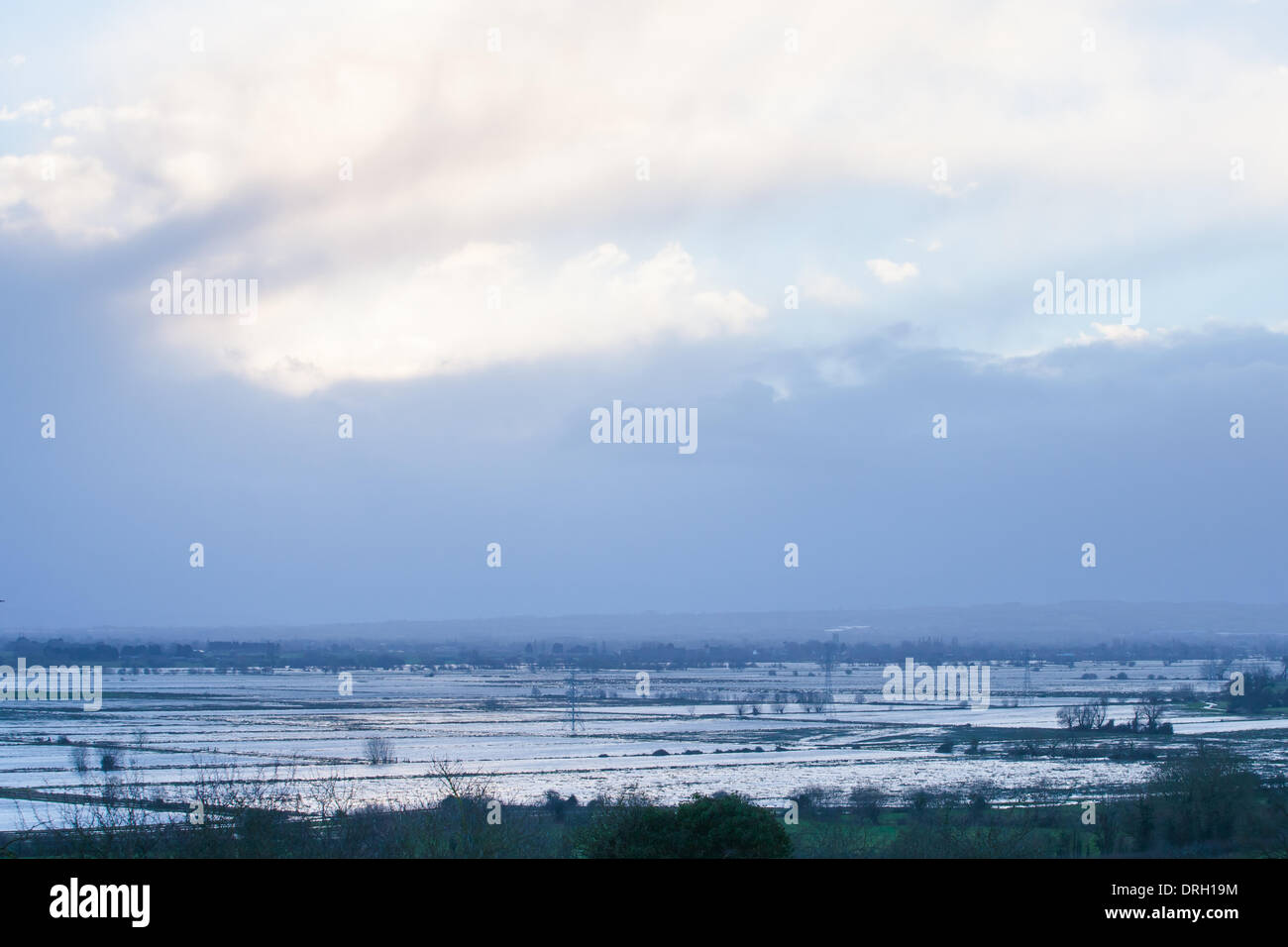 Moorlinch, Somerset. 26th Jan, 2014. Extensive flooding of the Somerset ...