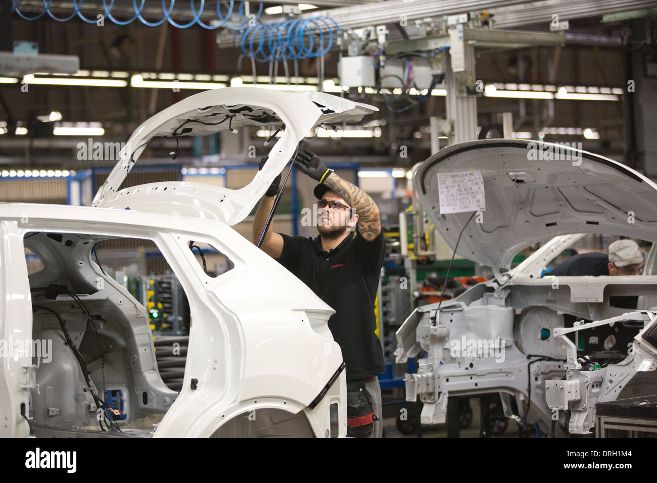 Car Factory Uk Nissan High Resolution Stock Photography and Images - Alamy
