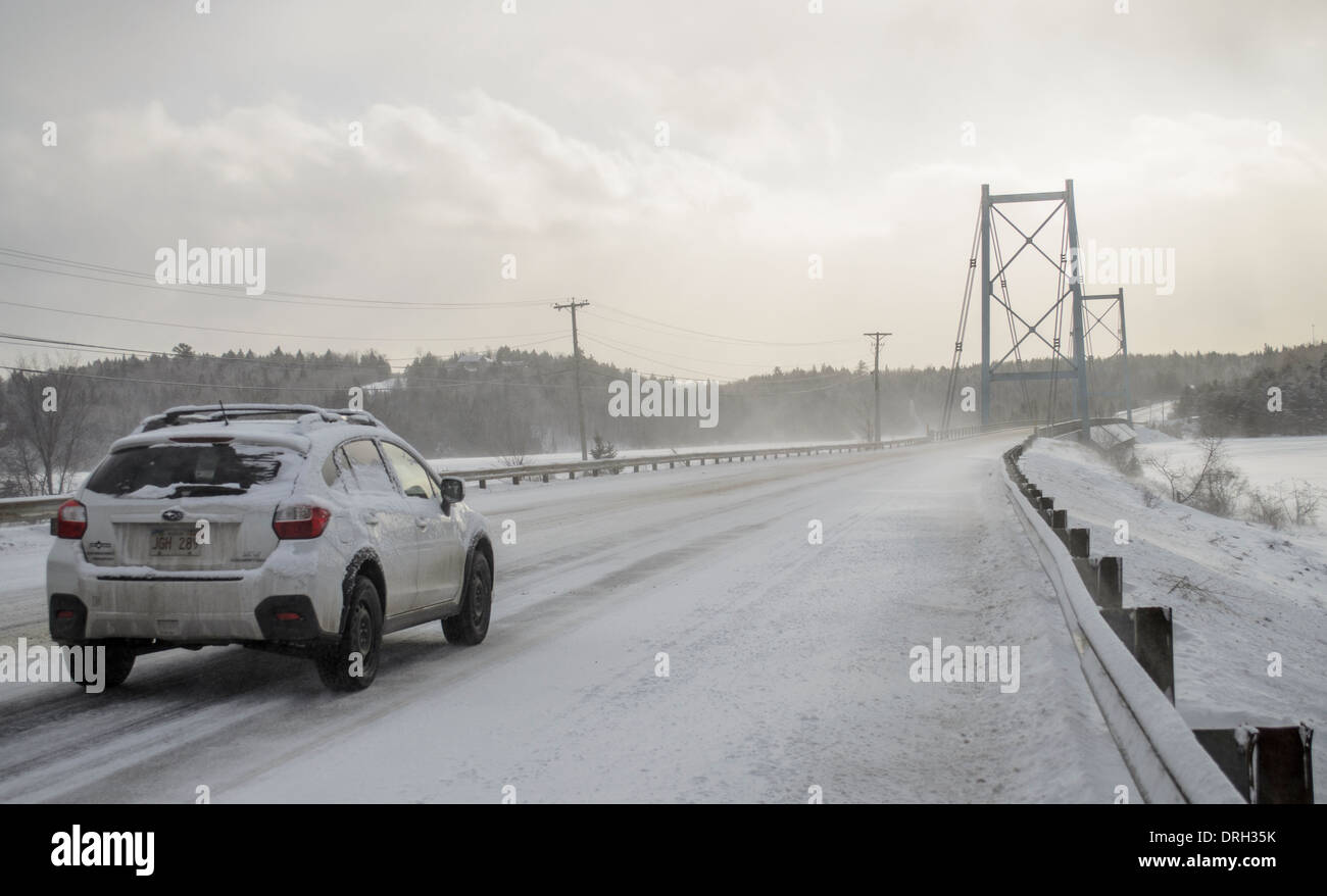 Winter driving canada hi-res stock photography and images - Alamy