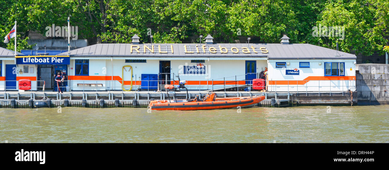 Tower lifeboat station hi-res stock photography and images - Alamy