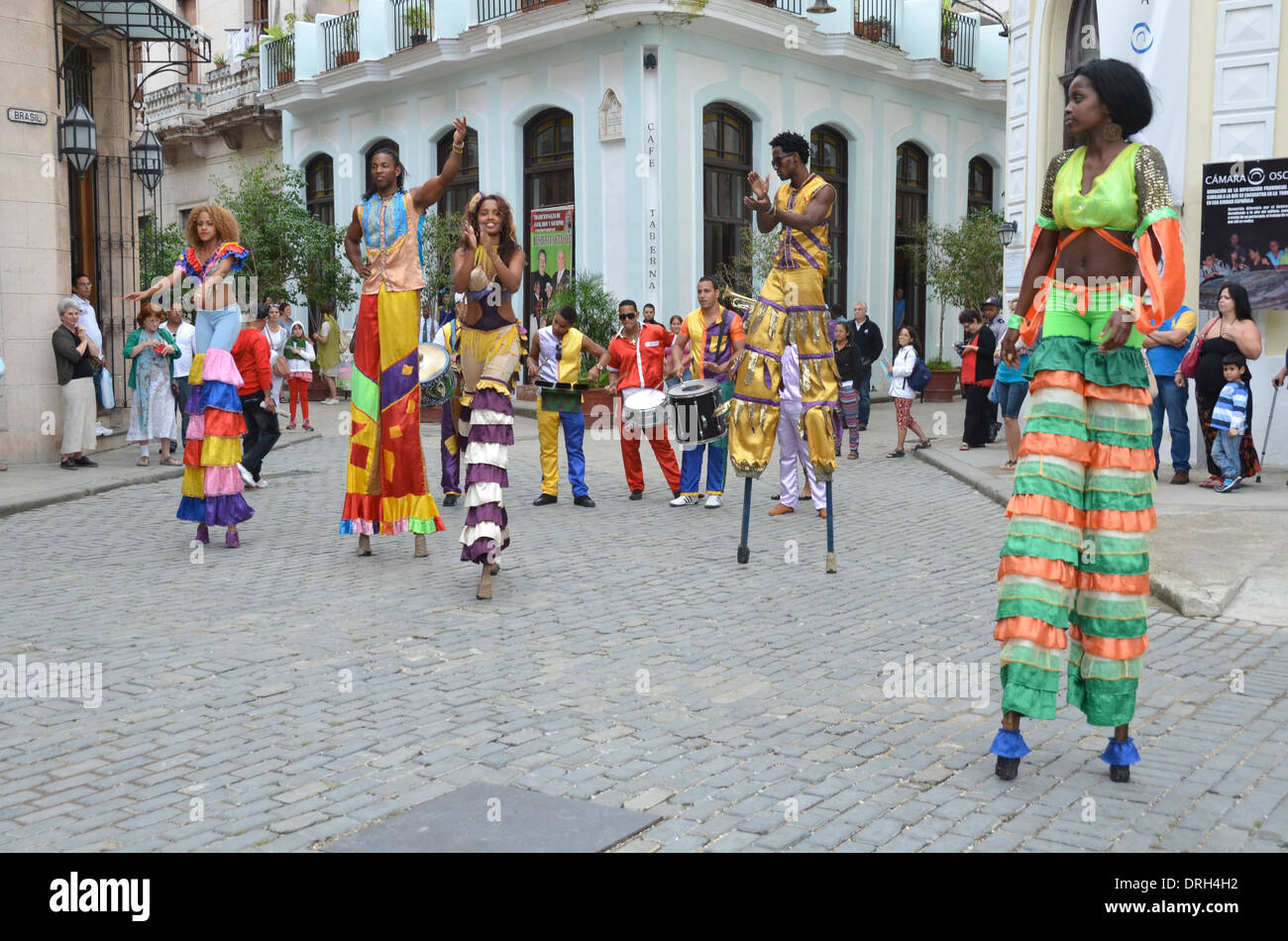Young performers in costumes hi-res stock photography and images - Alamy