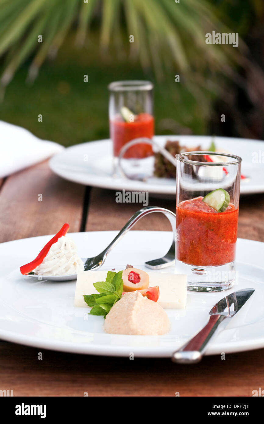 Turkish mezze hi-res stock photography and images - Alamy