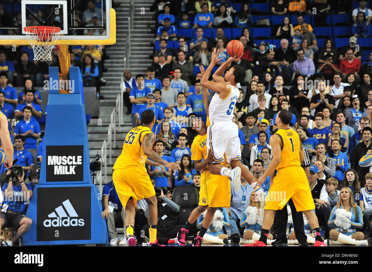 Los Angeles, CA, USA. 26th Jan, 2014. UCLA Bruins guard/forward Kyle ...