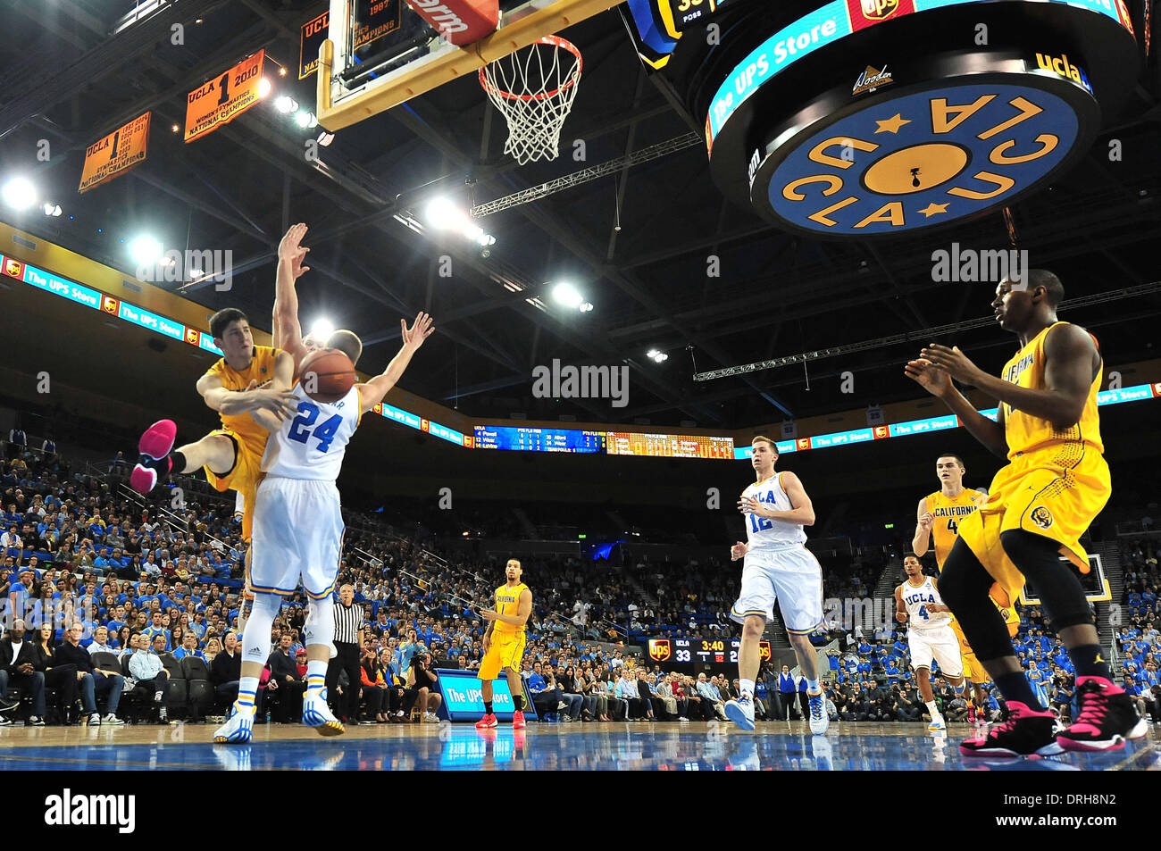 Los Angeles, CA, USA. 26th Jan, 2014. California Golden Bears guard Sam ...