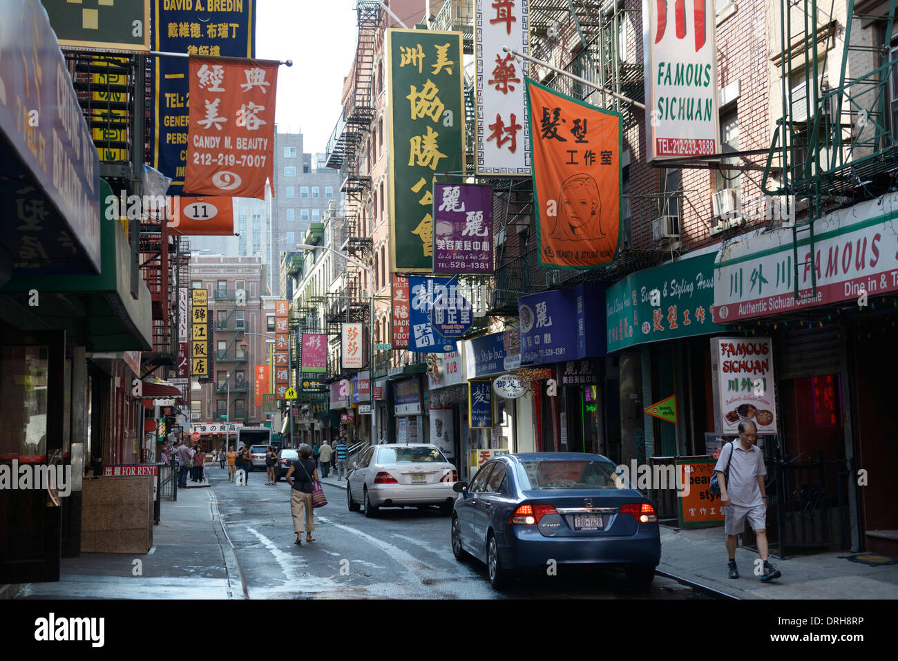 Chinatown street, NYC Stock Photo - Alamy