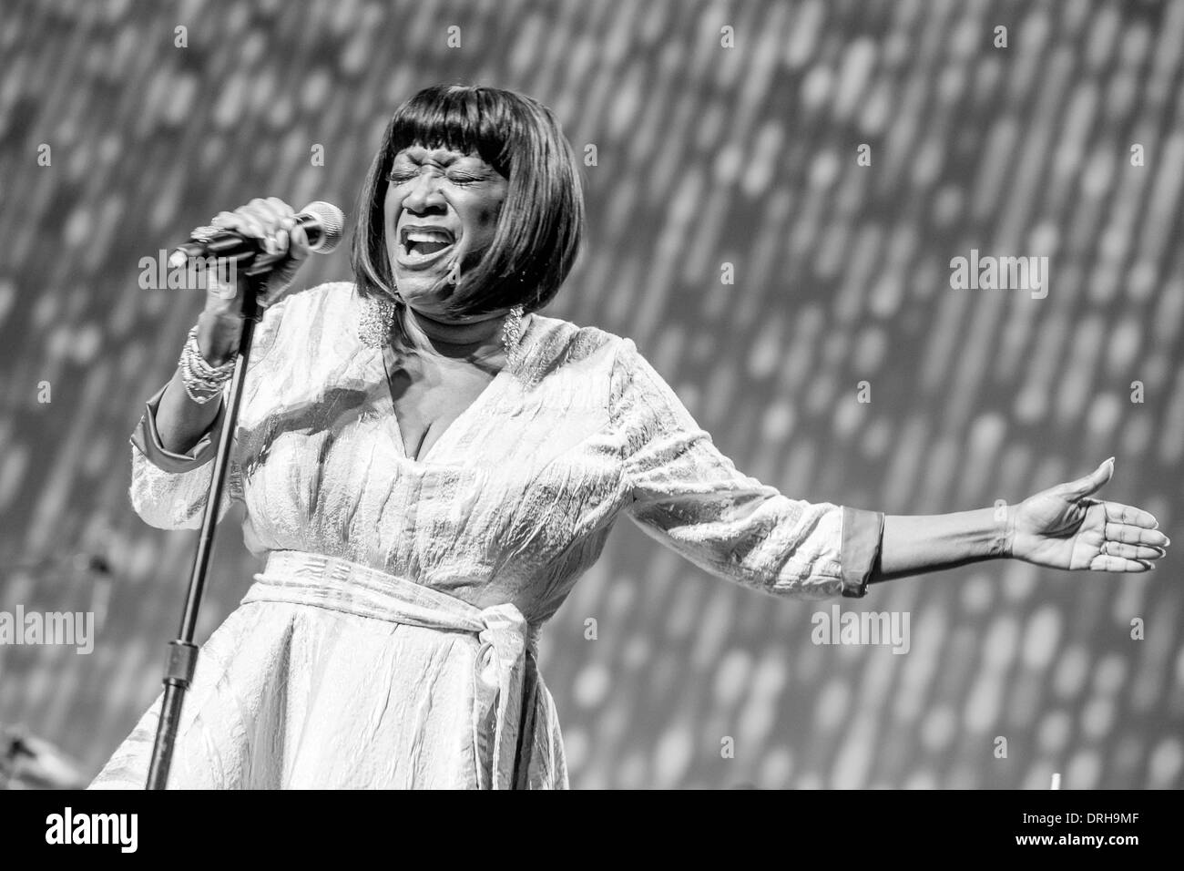 Patti labelle Black and White Stock Photos & Images - Alamy