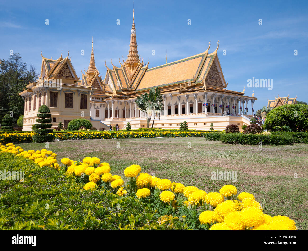 Cambodia royal palace throne hall hi-res stock photography and images ...