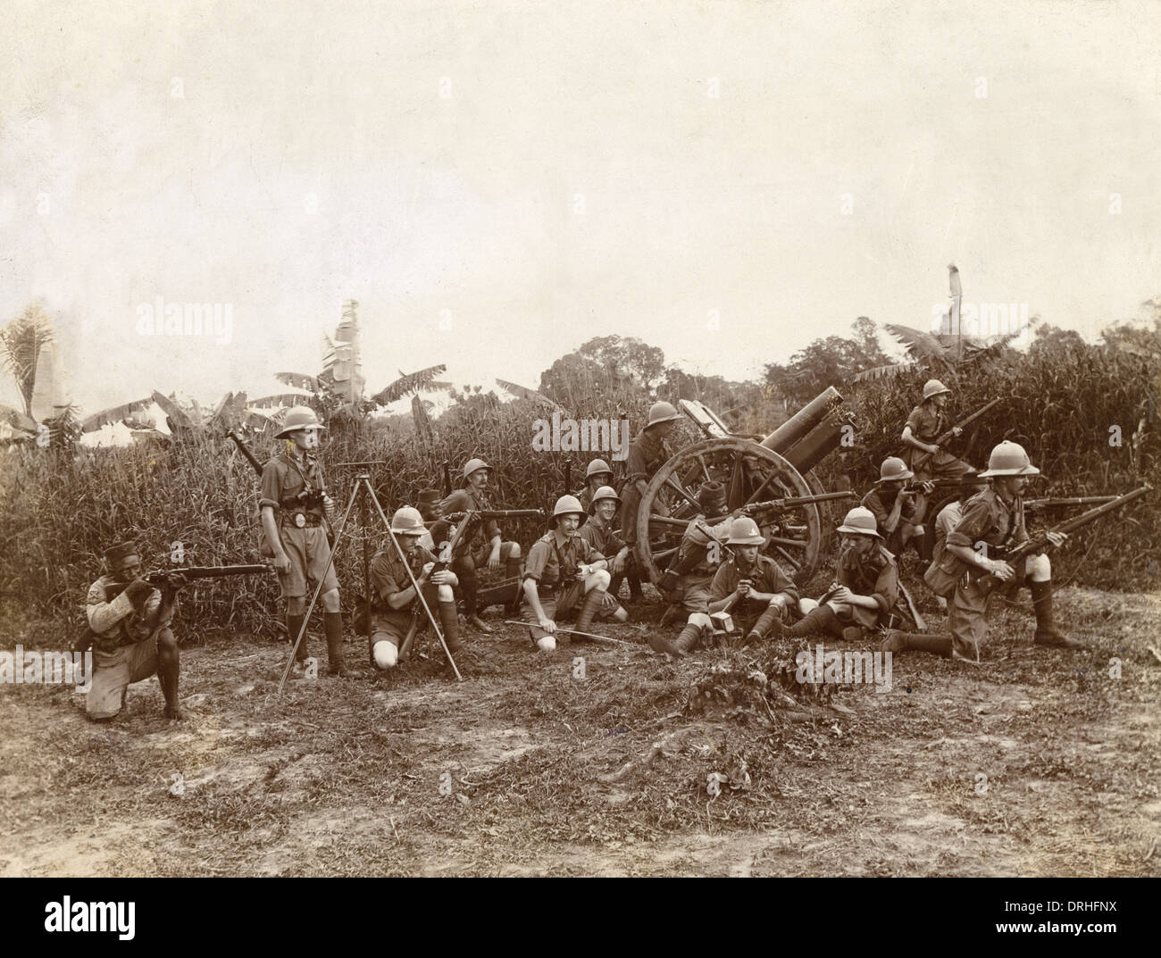 British soldiers with artillery, Cameroon, Africa, WW1 Stock Photo - Alamy